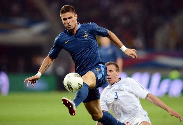 Arsenal ufficiale Giroud, Van Persie libero... per la Juve? Arsenal ufficiale Giroud, Van Persie libero... per la Juve?